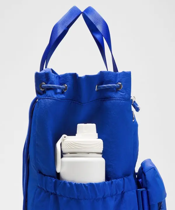 Lululemon 2-In-1 Drawstring Bucket Bag - Beach Ball Blue/Silver